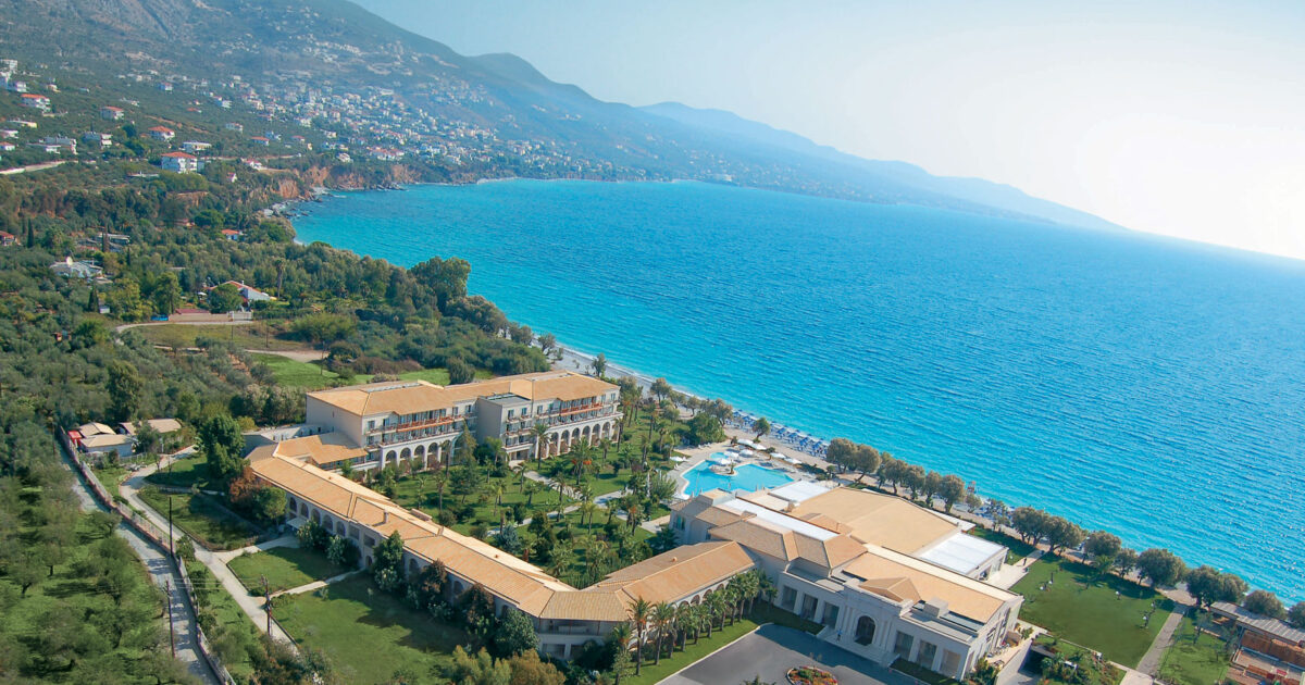 Classical Filoxenia Hotel - Liakos Architecture